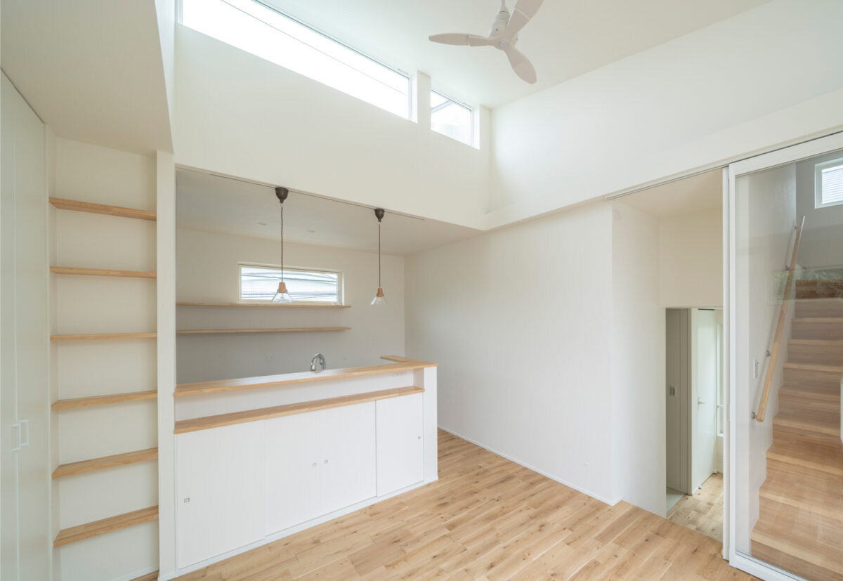 狭小住宅を広く見せる5つの工夫｜家づくりの参考にできる3つの施工事例も紹介 - 「優美」な暮らしを叶える注文住宅・設計事務所ならスムトコ